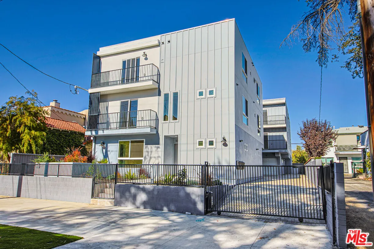 10803 Kling, Toluca Lake, CA 91602 Property for rent