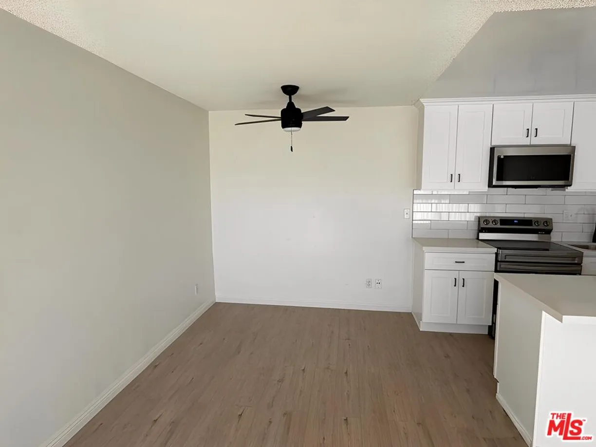 10200 De soto, Chatsworth, CA 91311 Property for rent