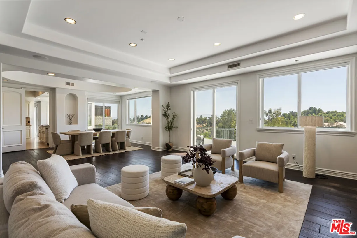 4726 San Sebastian, Woodland Hills, CA 91364 Property for sale