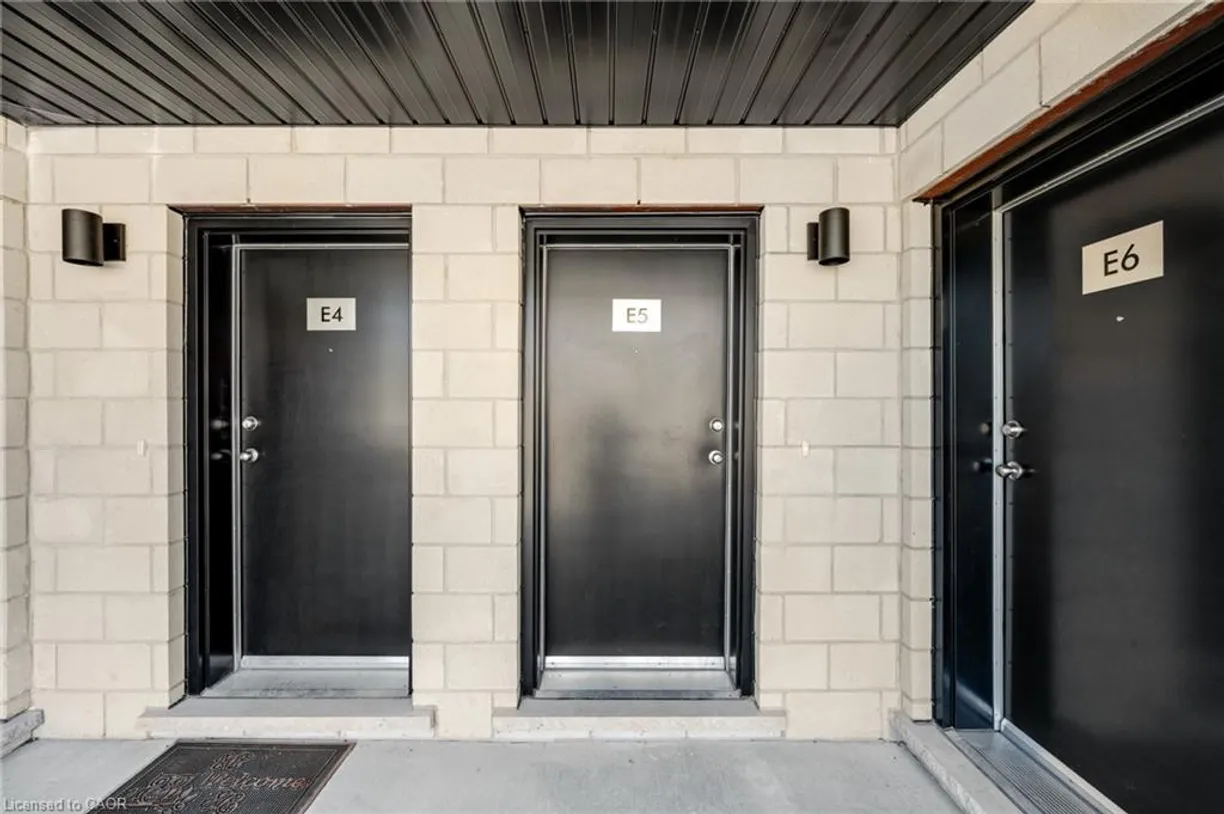 410 Northfield W #E5, Waterloo Property for sale
