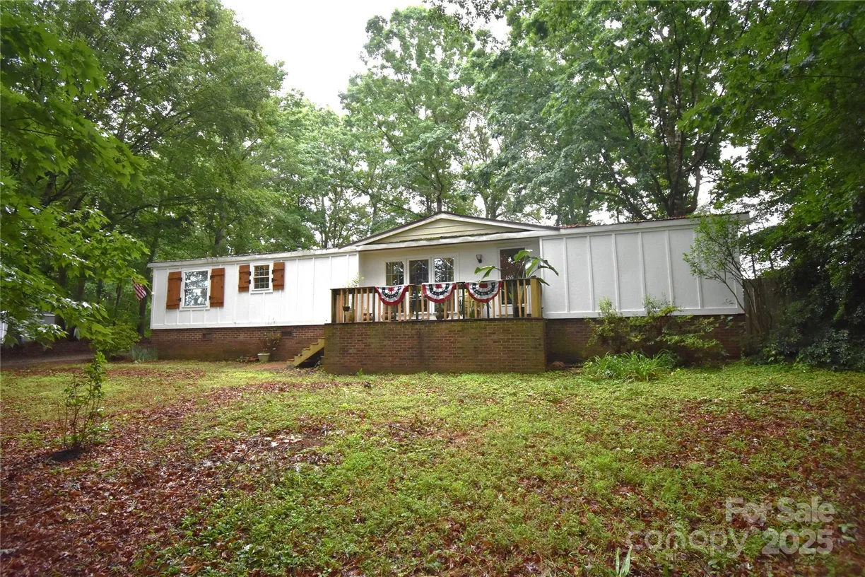 1789 Paris Drive, Conover, NC 28613 Property for sale