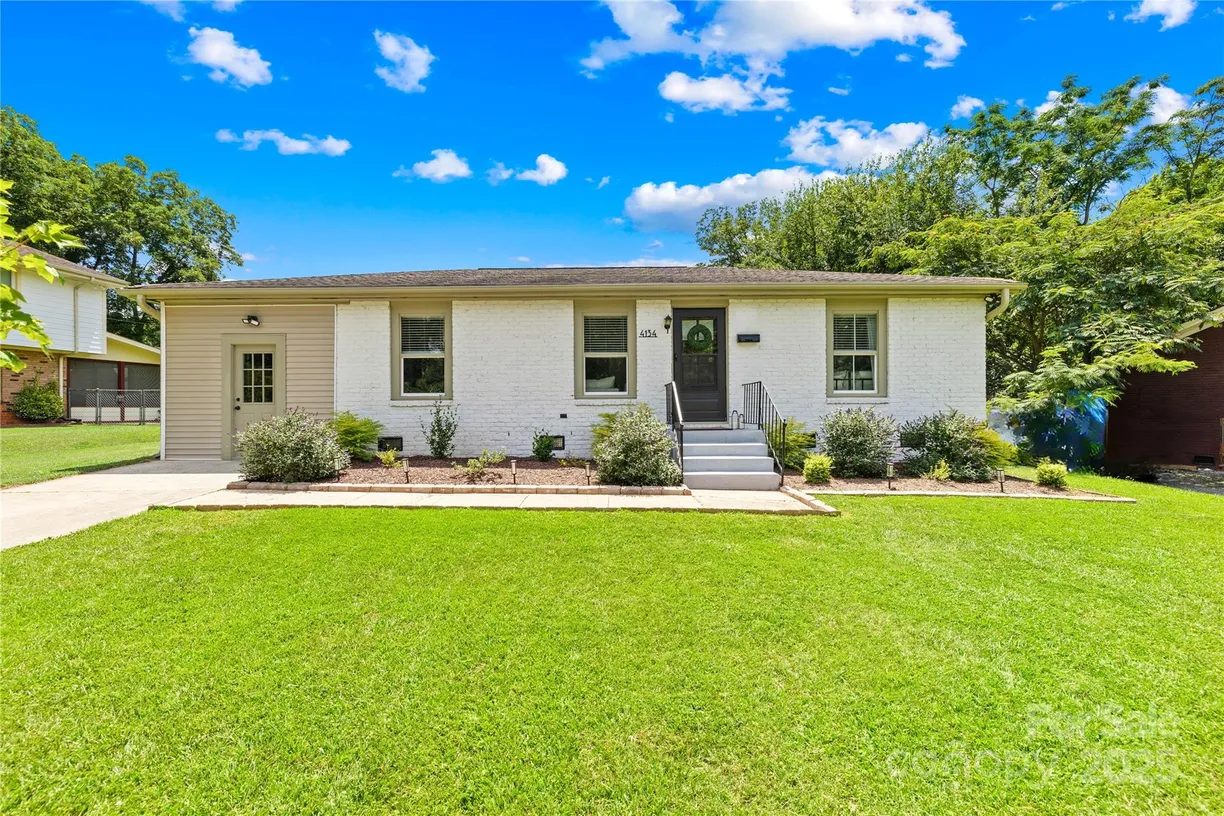 4134 Firethorne Road, Charlotte, NC 28205 Property for sale