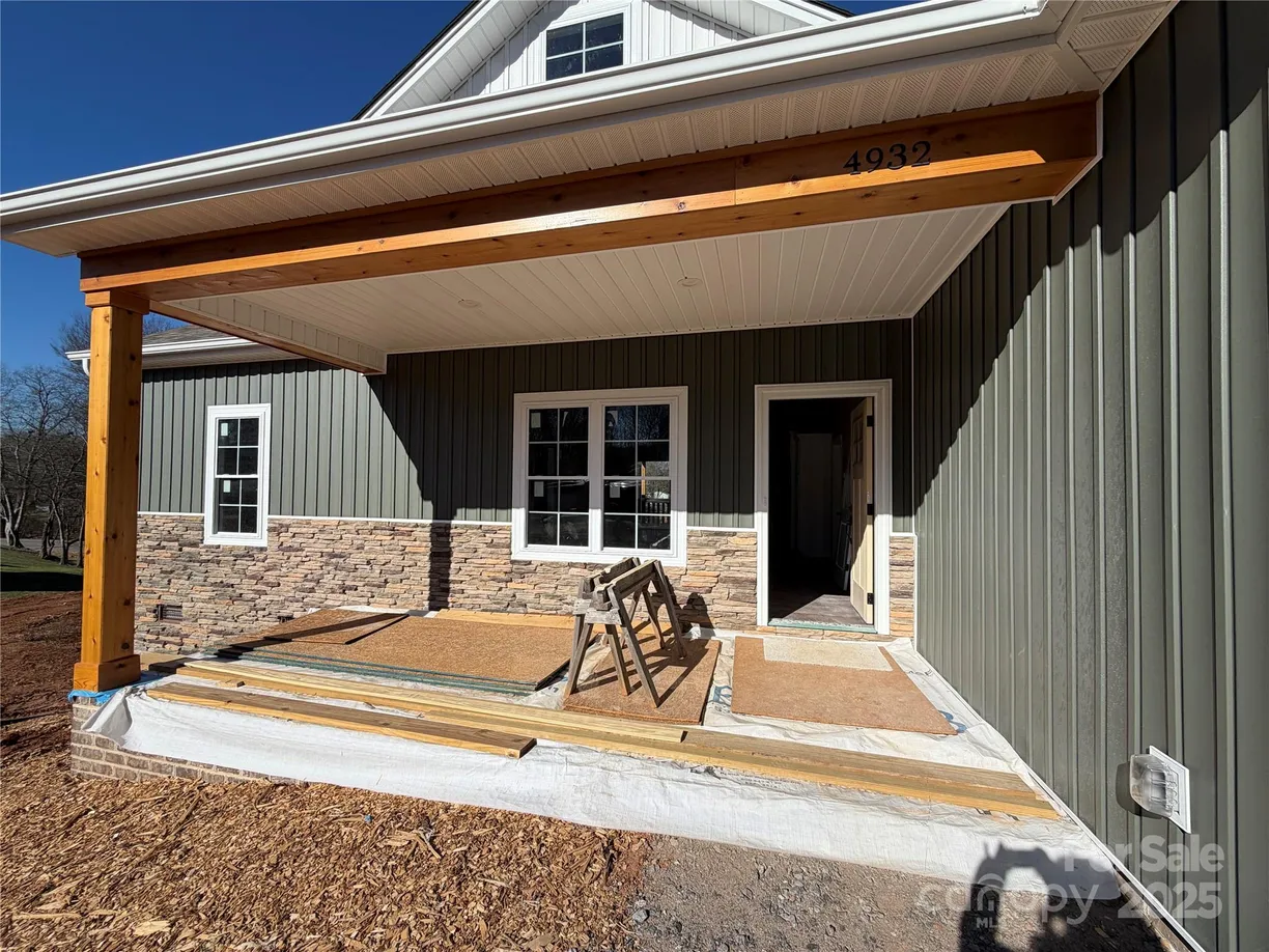 4932 Southview Drive, Hickory, NC 28602 Property for sale