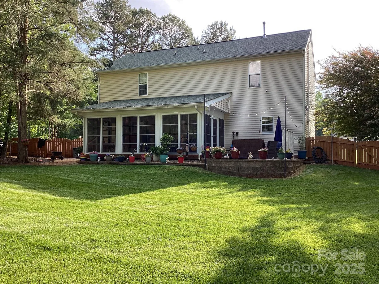 9106 Dogwood Ridge Drive, Charlotte, NC 28227 Property for sale