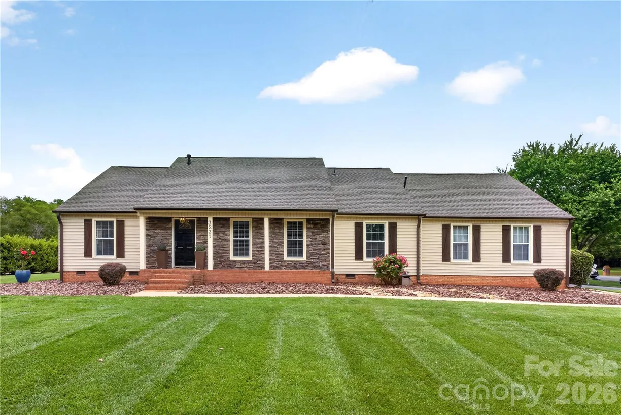3231 Windrow Lane, Matthews, NC 28105 Property for sale