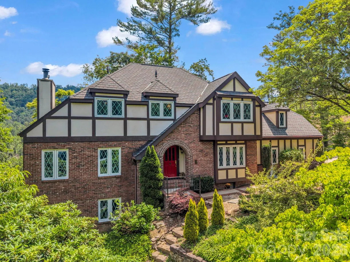 8 Sunny Ridge Drive, Asheville, NC 28804 Property for sale