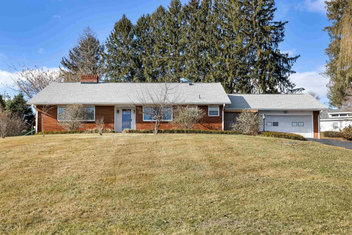 11 AERO DR, Waynesboro, VA 22980 Property for sale