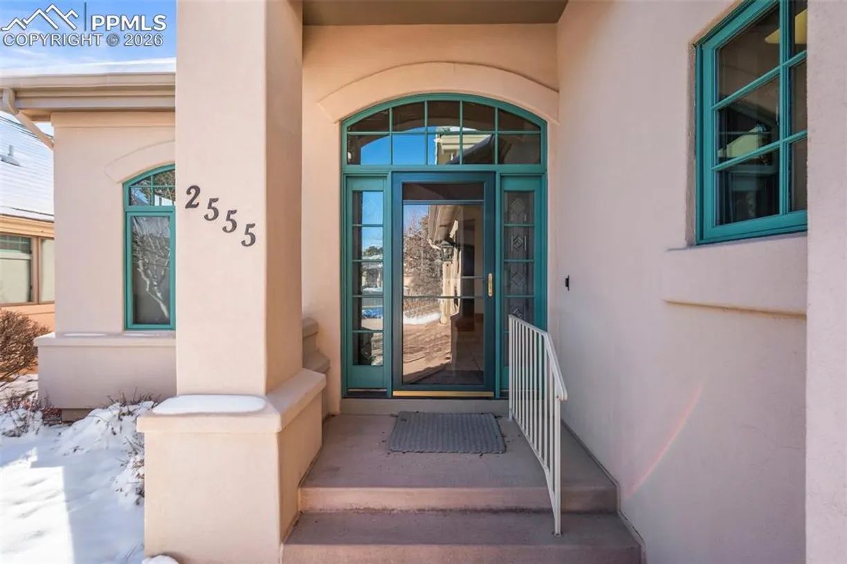 2555 Stagsleap Point, Colorado Springs, CO 80904 Property for sale