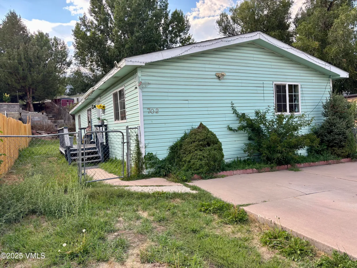 702 Lost Lane, Gypsum, CO 81637 Property for sale
