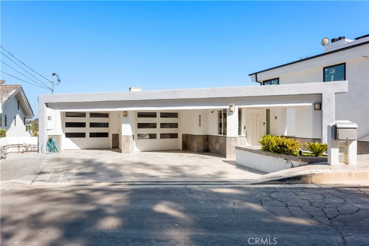 5220 Medina Road, Woodland Hills, CA 91364 Property for rent