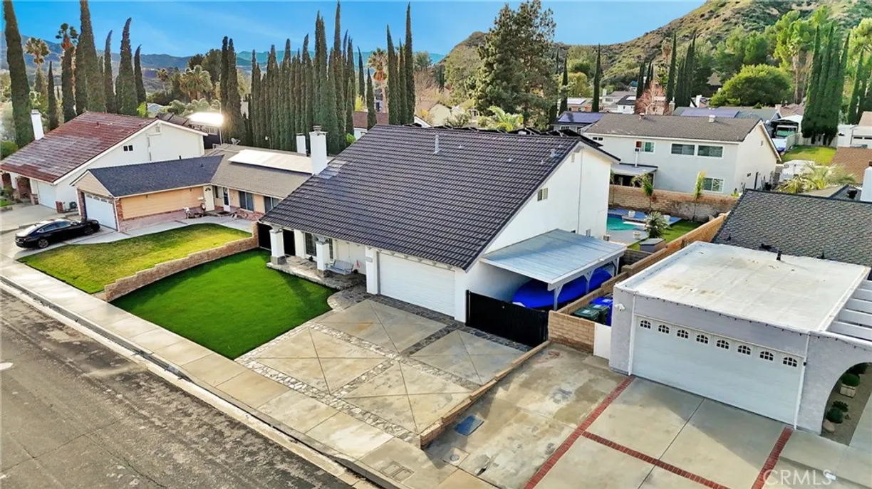 29015 Gladiolus, Canyon Country, CA 91387 Property for sale