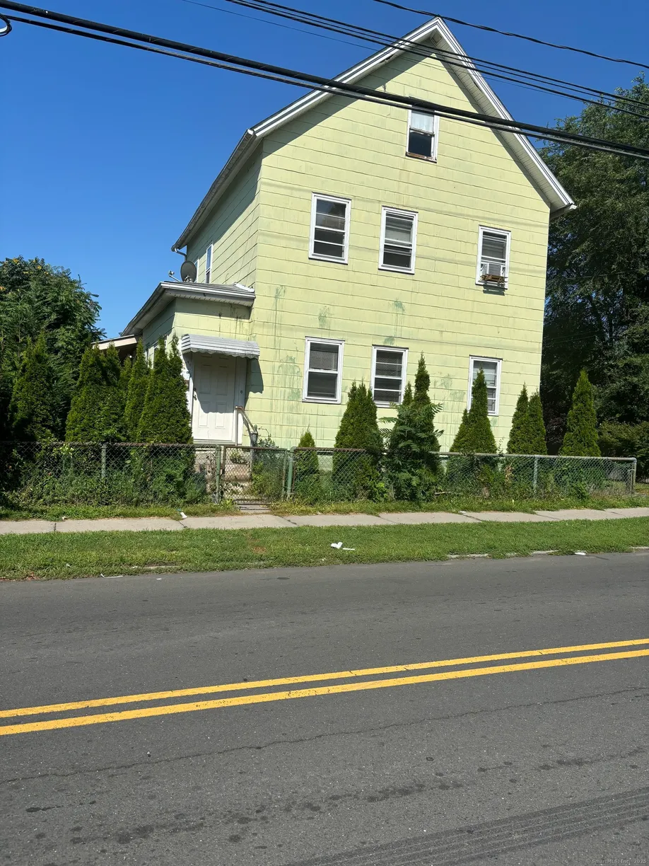 88 Oak Street #1st Floor, New Britain, CT 06051 Property for rent