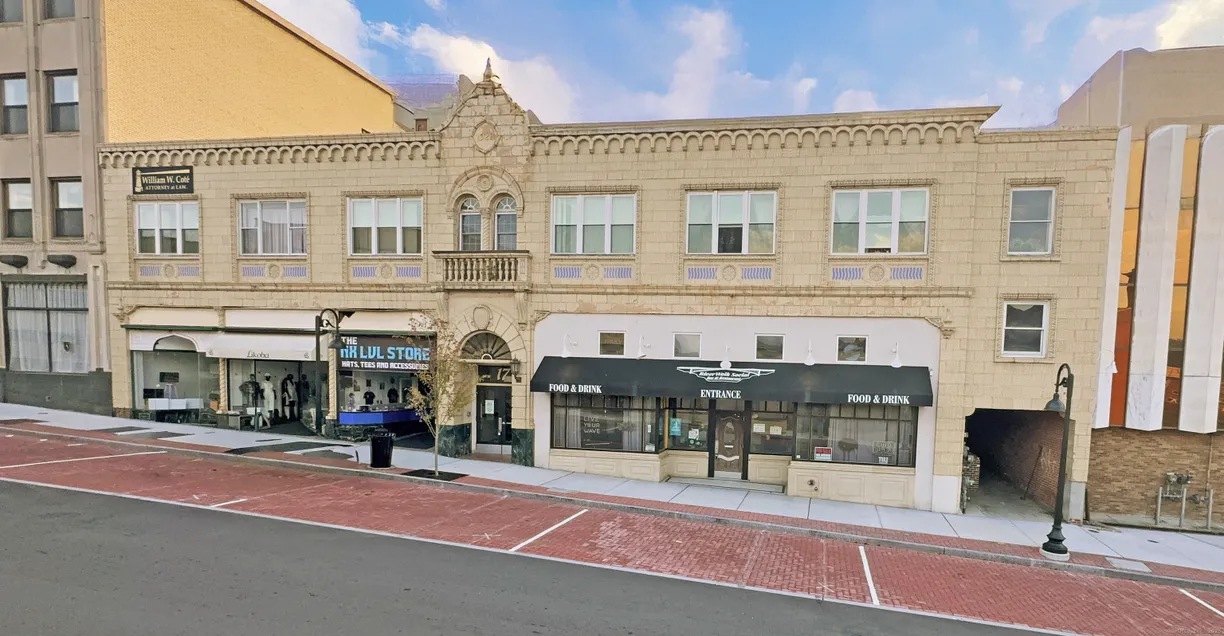 17 Elizabeth Street #E-3, Derby, CT 06418 Property for rent