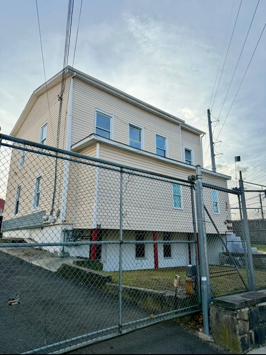 26 Clarence Street ##1, Bridgeport, CT 06608 Property for rent