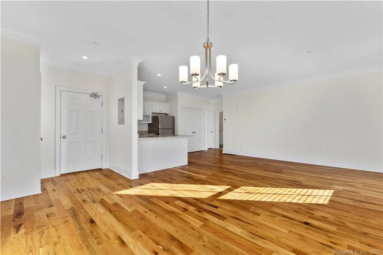 73 W Main Street #2, Clinton, CT 06413 Property for rent