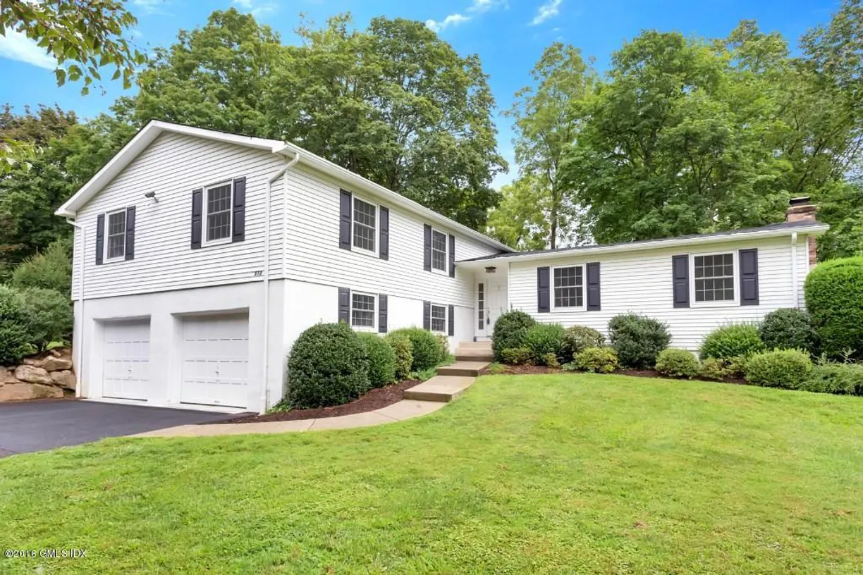 519 E Putnam Avenue, Greenwich, CT 06830 Property for rent