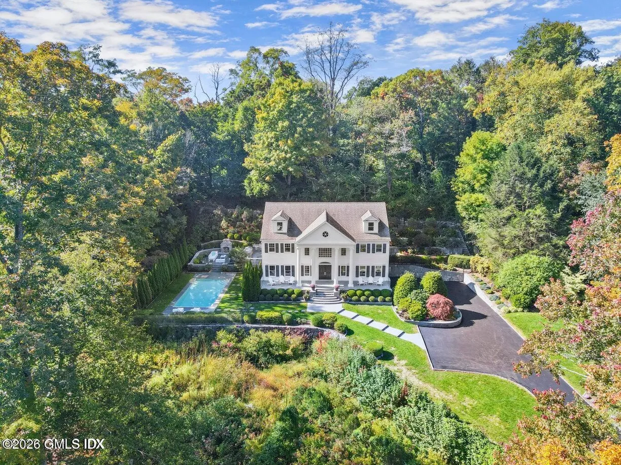 26 Round Hill Road, Greenwich, CT 06831 Property for sale