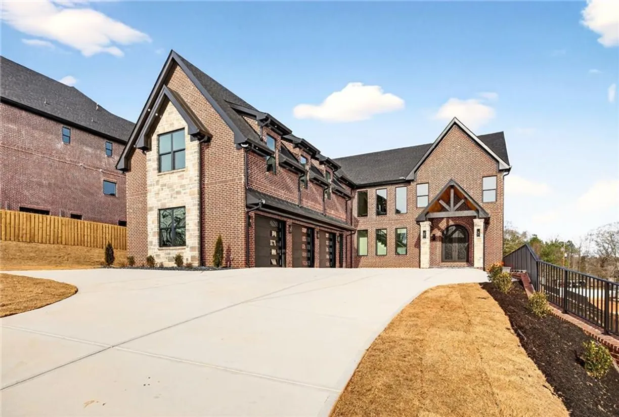 403 Thunder Road, Buford, GA 30518 Property for sale