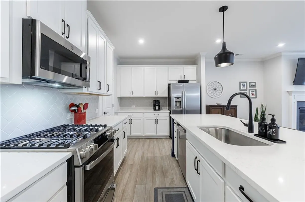 6155 Sweet Bay Lane, Alpharetta, GA 30004 Property for sale