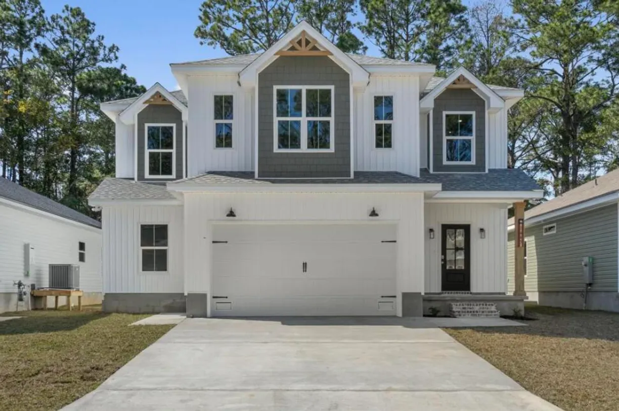 8288 Tavira Street, Navarre, FL 32566 Property for sale