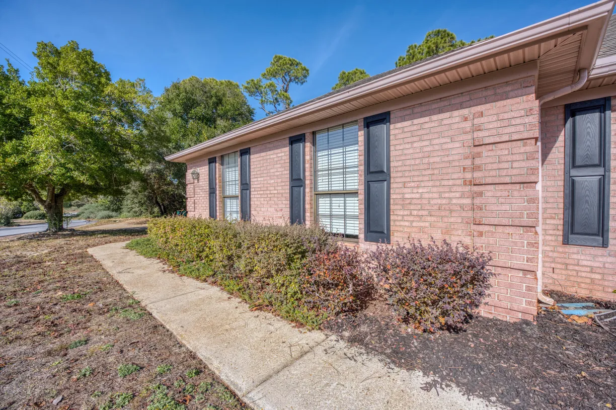 3 Neptune Drive, Mary Esther, FL 32569 Property for sale