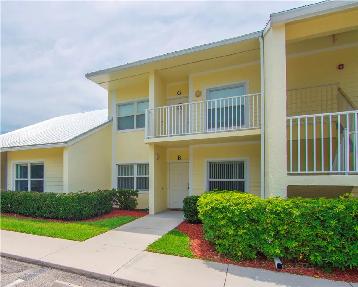 4210 Gator Trace #B, SLC west of IR, FL 34982 Property for sale