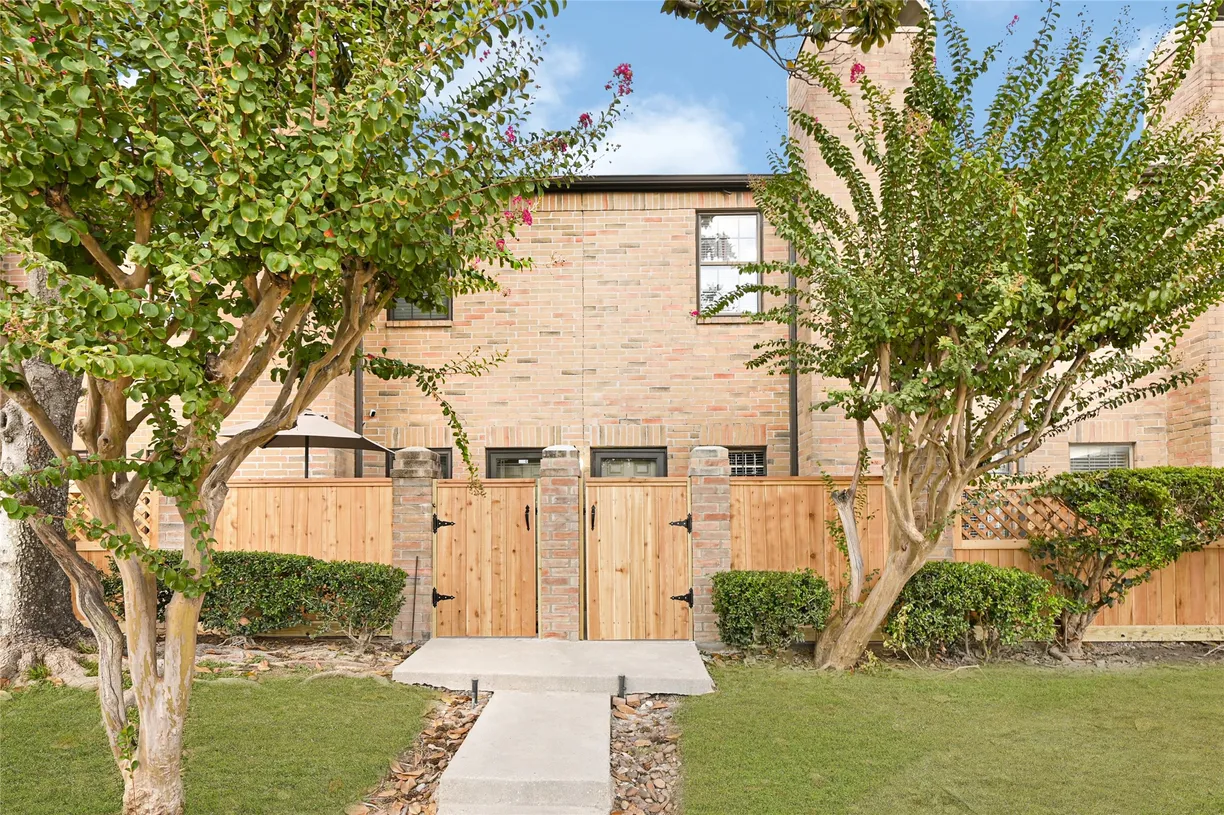 9800 Pagewood Lane #2703, Houston, TX 77042 Property for sale
