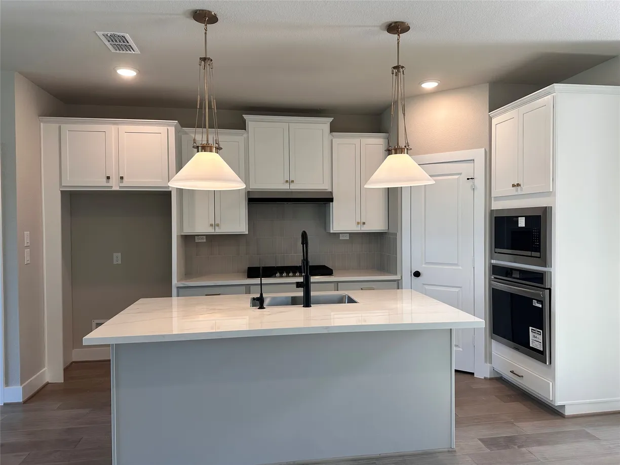 5215 Getty Lane, Iowa Colony, TX 77583 Property for sale