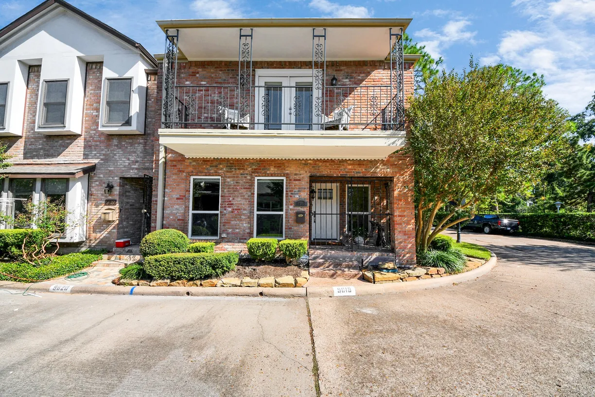 9618 Bayou Brook Street, Houston, TX 77063 Property for sale