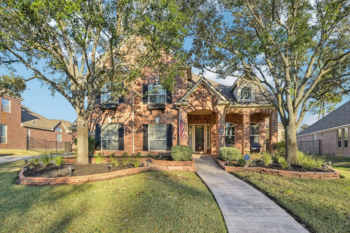 25214 E Titan Springs Drive, Spring, TX 77389 Property for sale