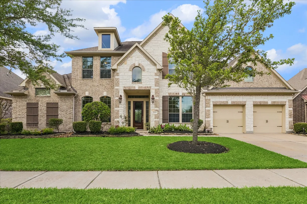 18915 S Bee Cave Springs Circle, Cypress, TX 77433 Property for sale