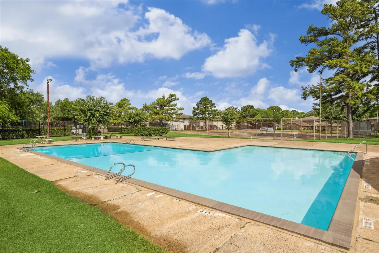 5667 Birchmont Drive #A, Houston, TX 77091 Property for sale