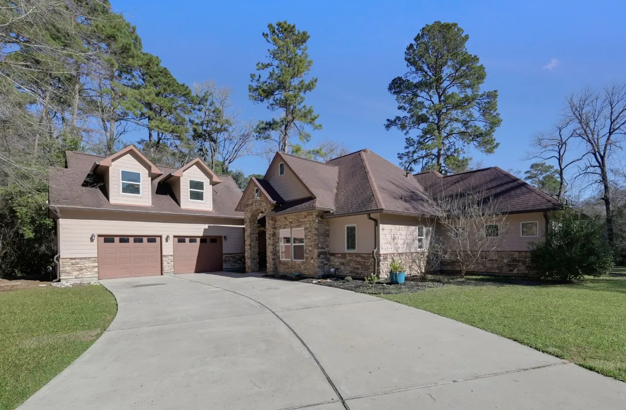 12207 Mustang Avenue, Willis, TX 77378 Property for sale