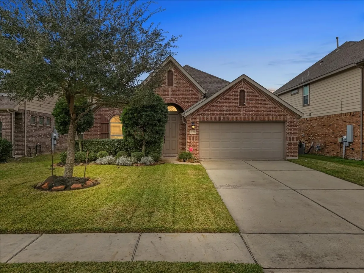 1604 Palo Duro Canyon Drive, League City, TX 77573 Property for sale