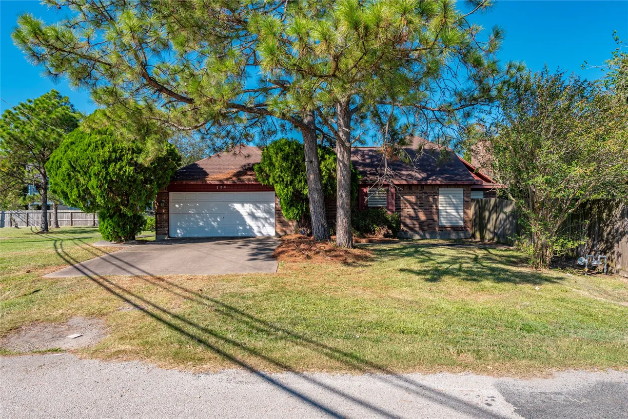 328 S Oak Street, Texas City, TX 77591 Property for sale