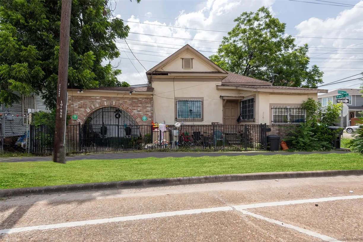 2609 Elysian Street, Houston, TX 77009 Property for sale