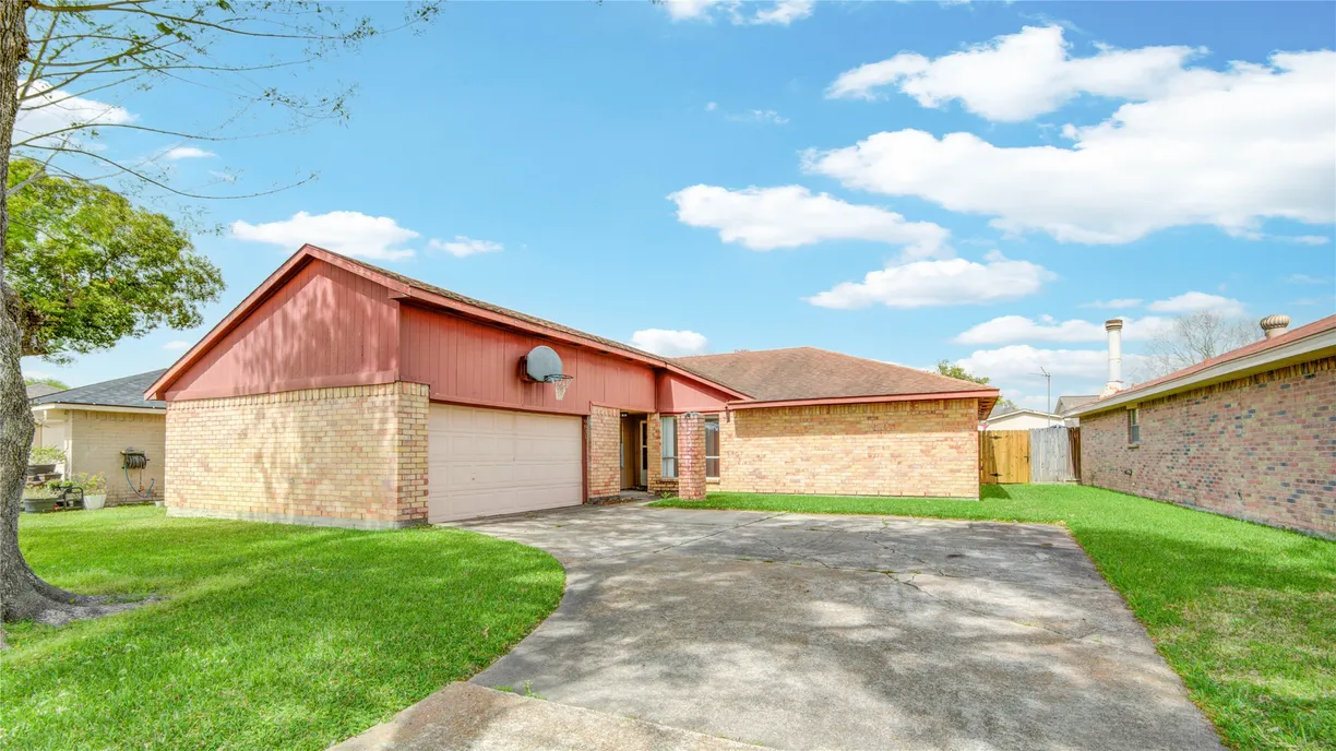 9831 Shell Rock Road, La Porte, TX 77571 Property for sale