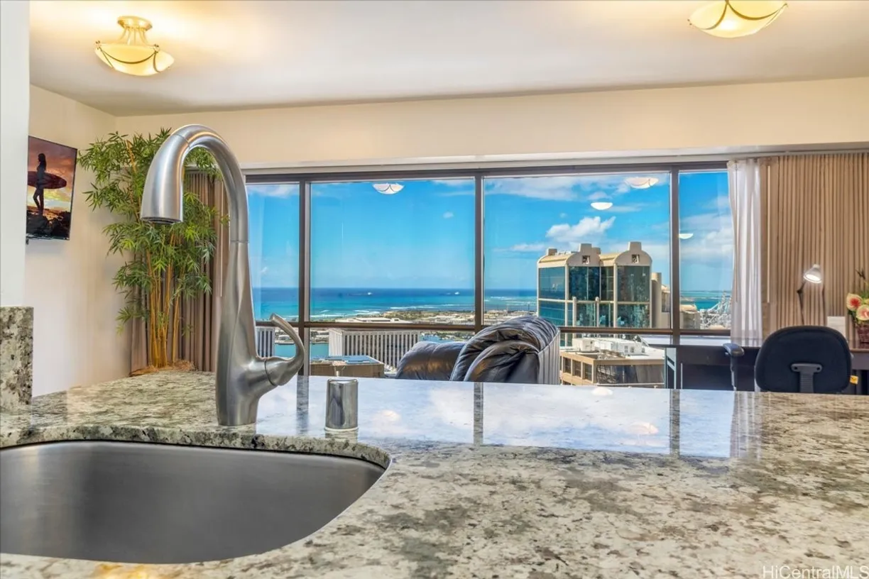 1088 Bishop Street #3706, Honolulu, HI 96813 Property for sale
