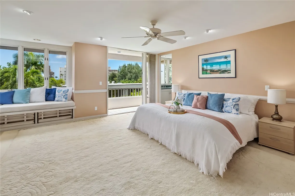 2929 Poni Moi Road #4, Honolulu, HI 96815 Property for sale