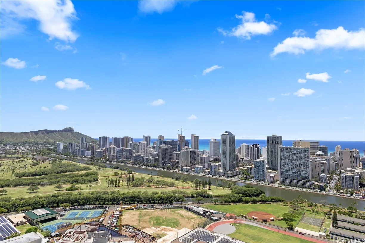 581 Kamoku Street #PH4, Honolulu, HI 96826 Property for sale