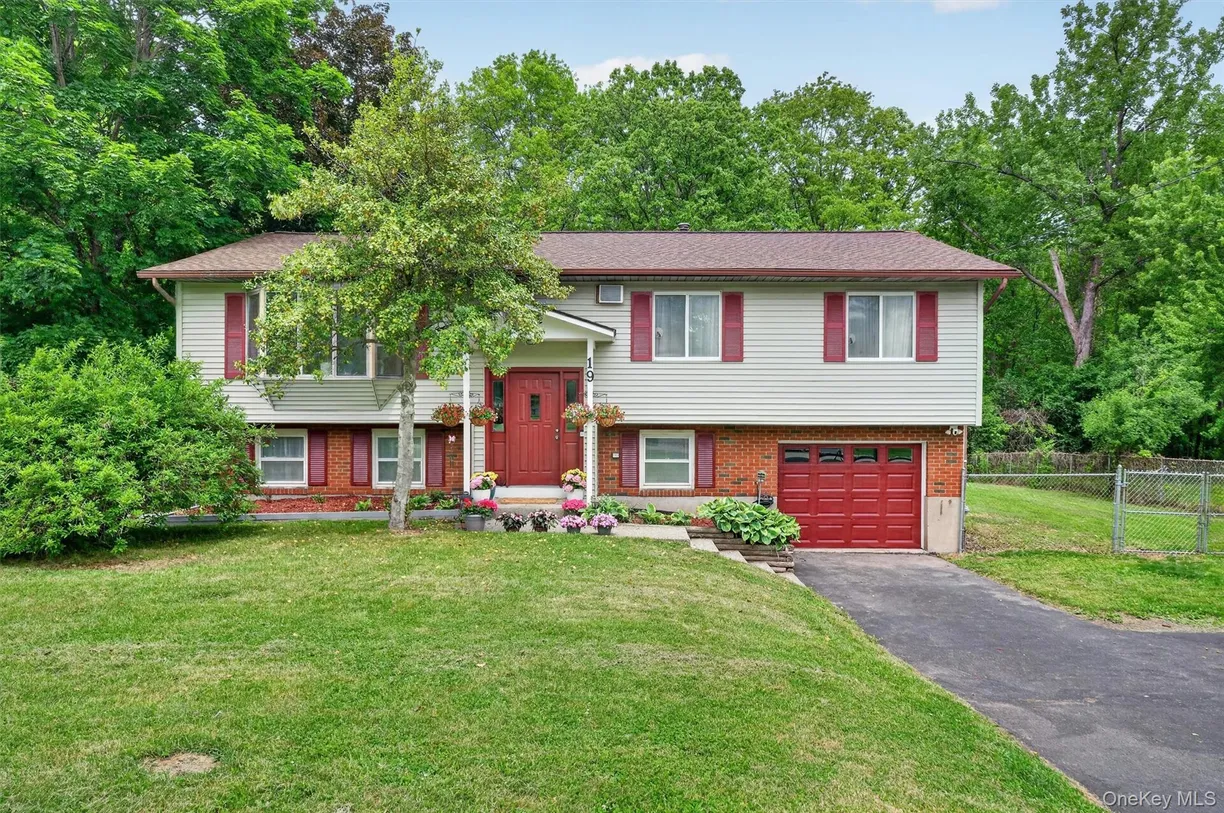 19 Victoria Drive, Newburgh, NY 12550 Property for sale