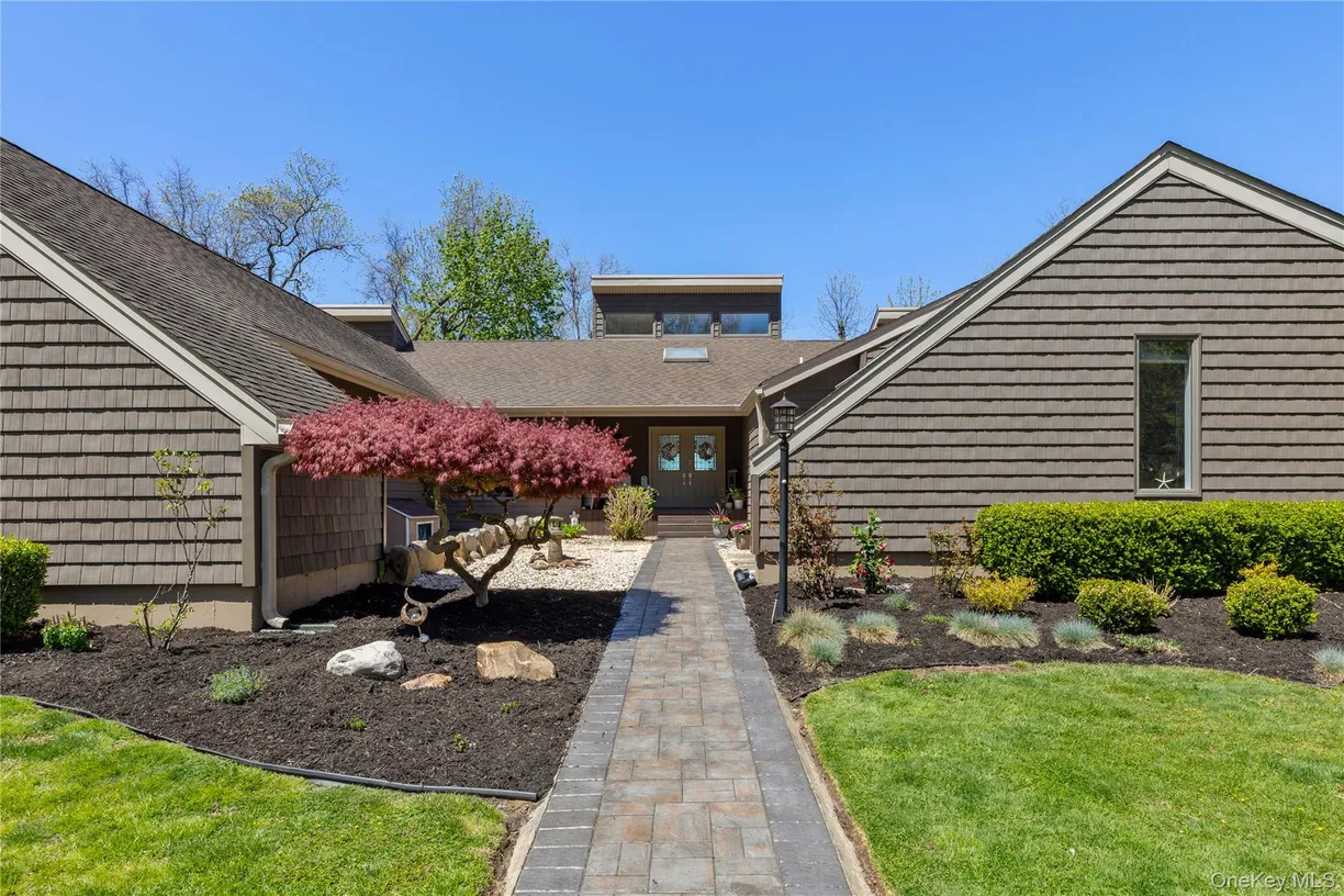 12 Flax Pond Woods Road, East Setauket, NY 11733 Property for sale
