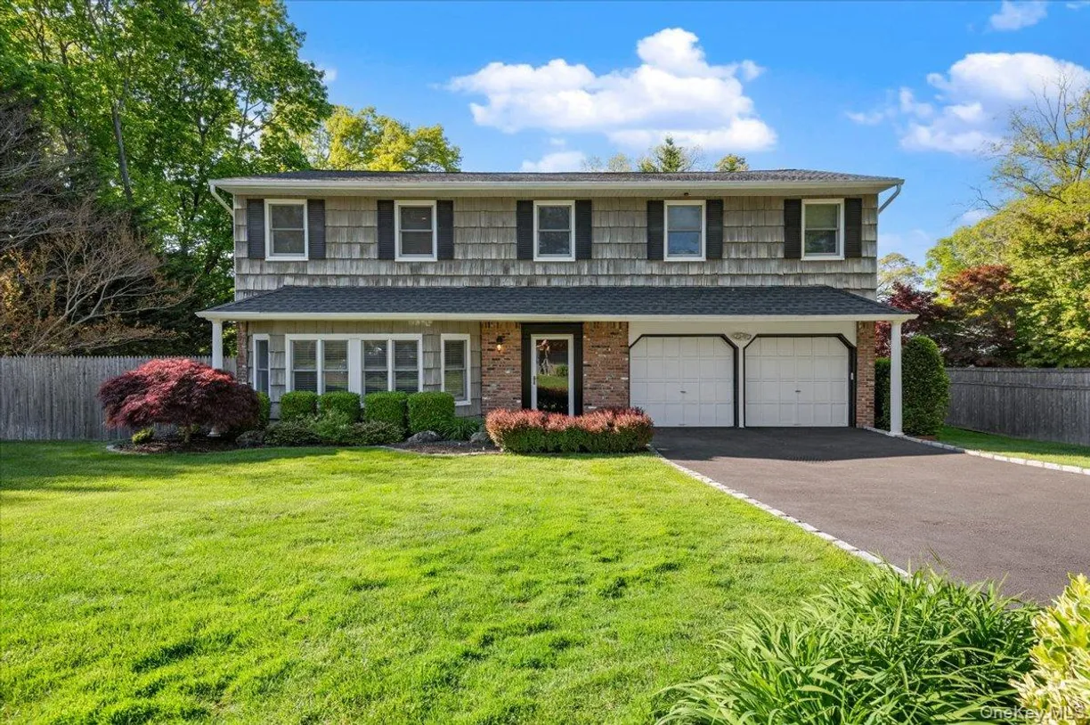 19 Fox Lane, Dix Hills, NY 11746 Property for sale