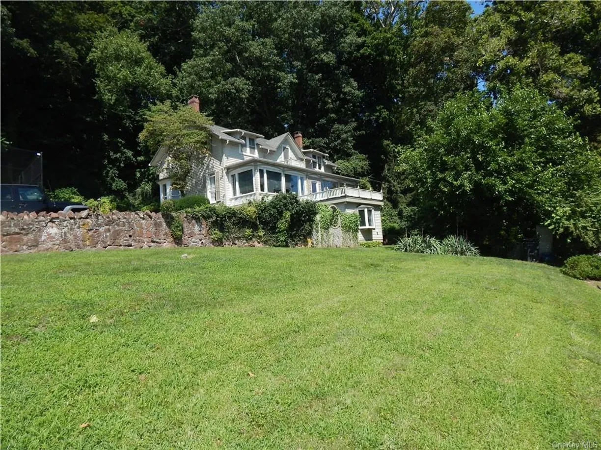 67 River Road, Nyack, NY 10960 Property for rent