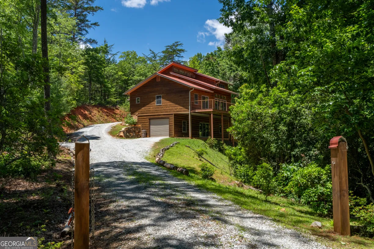 420 Hidden Acres Lane, Clayton, GA 30525 Property for sale