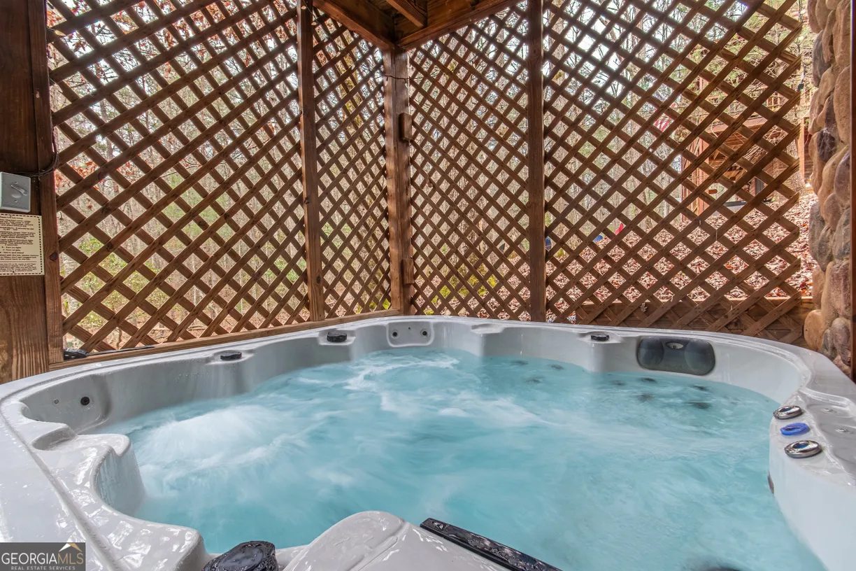 850 Mountain Lake Circle, Blue Ridge, GA 30513 Property for sale