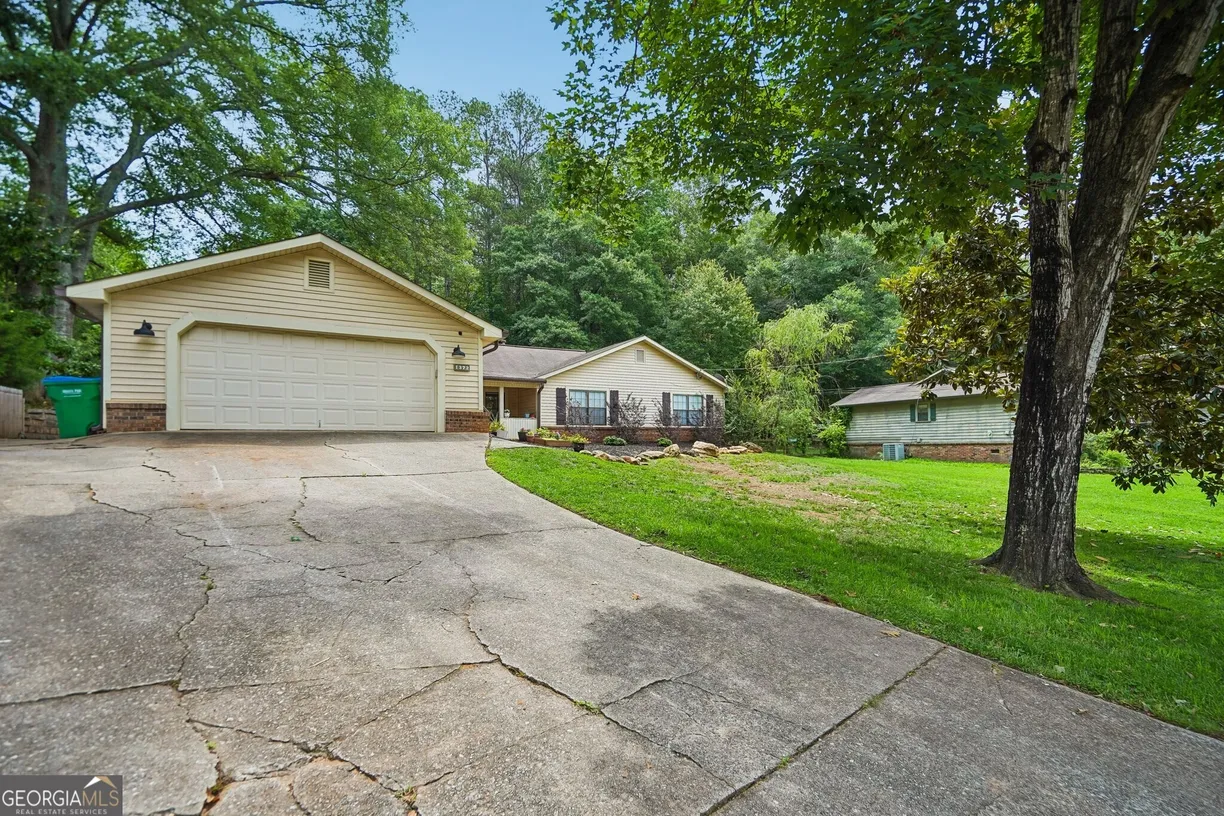 1372 Crooked Tree Court SW, Lilburn, GA 30047 Property for sale