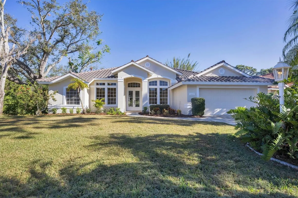 6615 HUNTER COMBE CROSSING, UNIVERSITY PARK, FL 34201 Property for sale