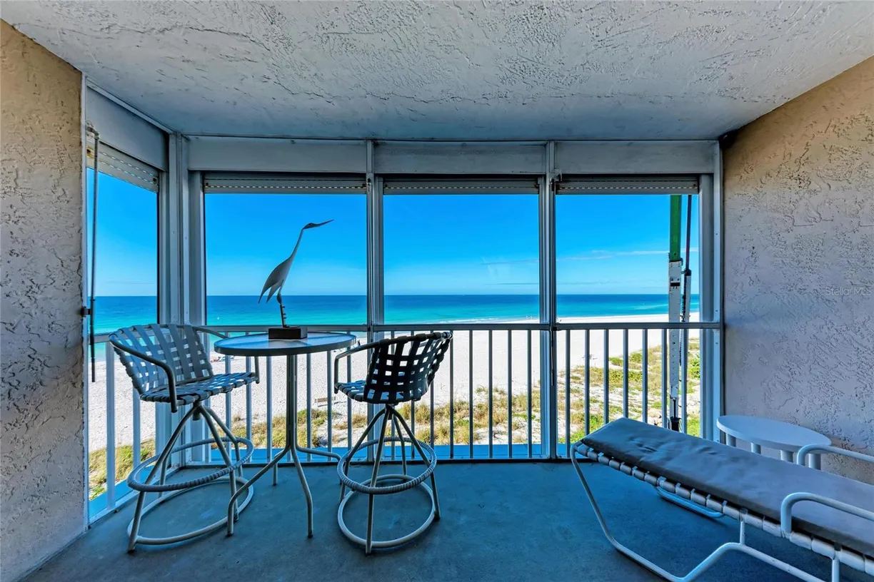 5200 GULF DRIVE #302, HOLMES BEACH, FL 34217 Property for sale