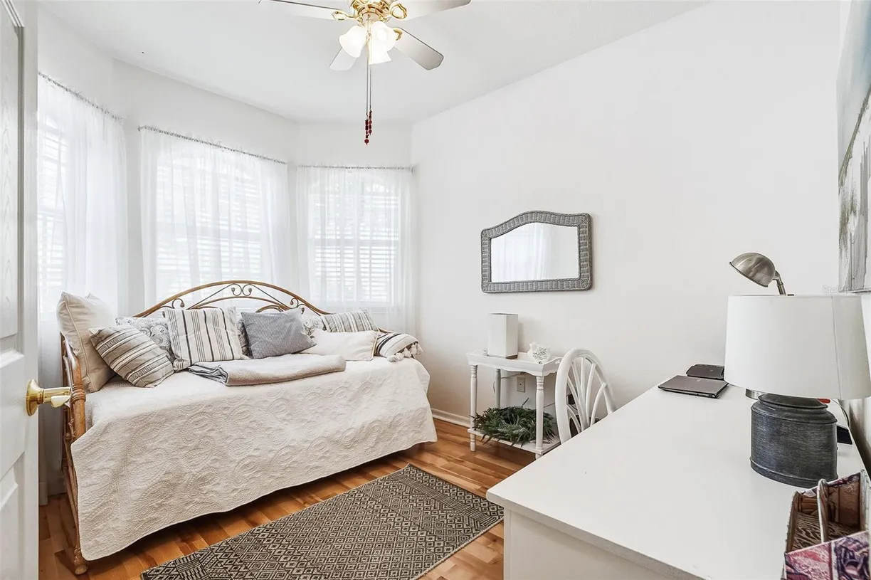 1858 VAMO DRIVE, SARASOTA, FL 34231 Property for sale